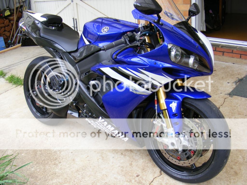 My Endurance Styled R1 R | Suzuki GSX-R Motorcycle Forums Gixxer.com
